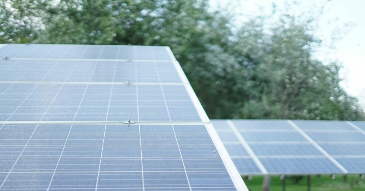 Data Analysis And Resource Forecasting In The Renewable Energy Sector 